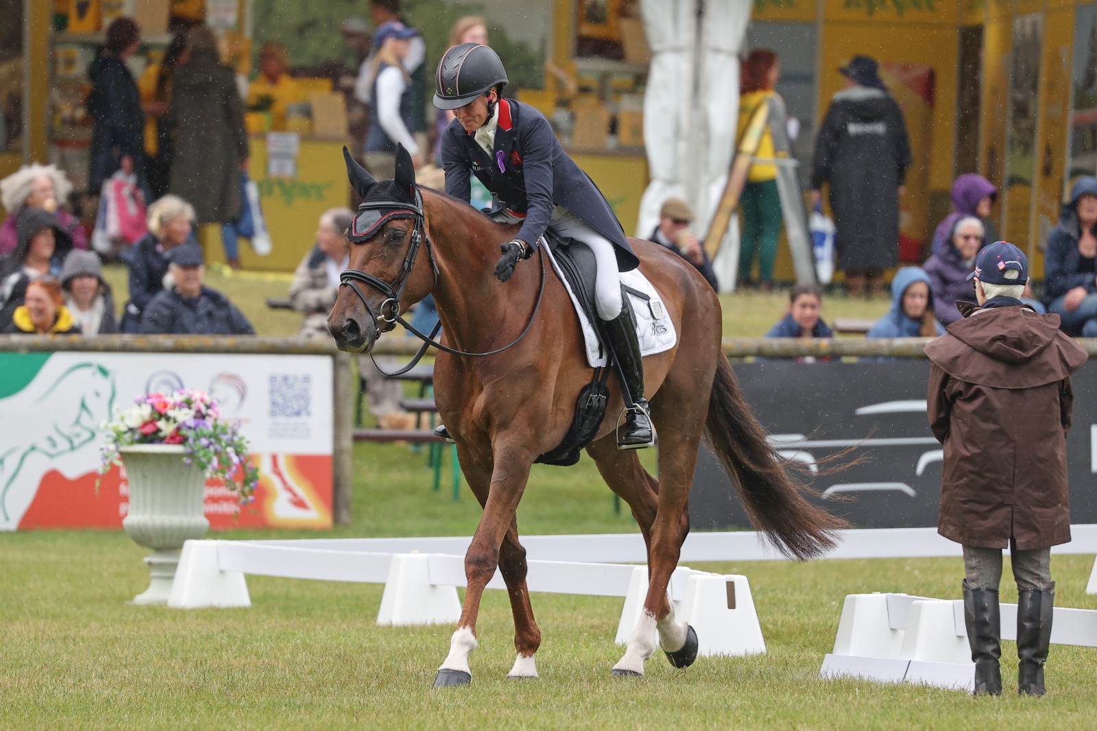 BULLIMORE AND CAVAILLON DOMINATE ON DEFENDER BRAMHAM DAY ONE – Eventing ...